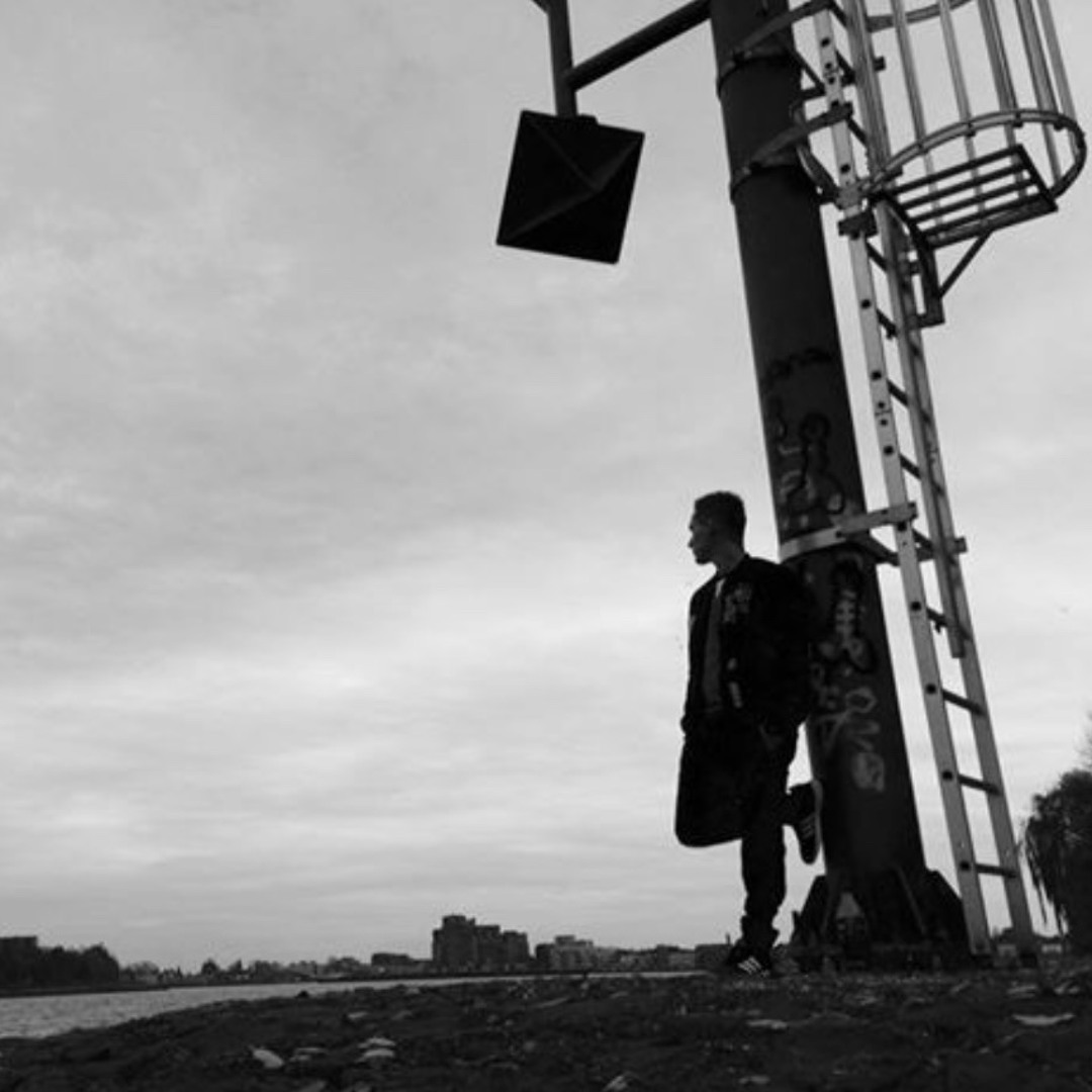 Stream DeDe Negra - Kawałek Podłogi (Creative Head's Bootleg).mp3 by ...