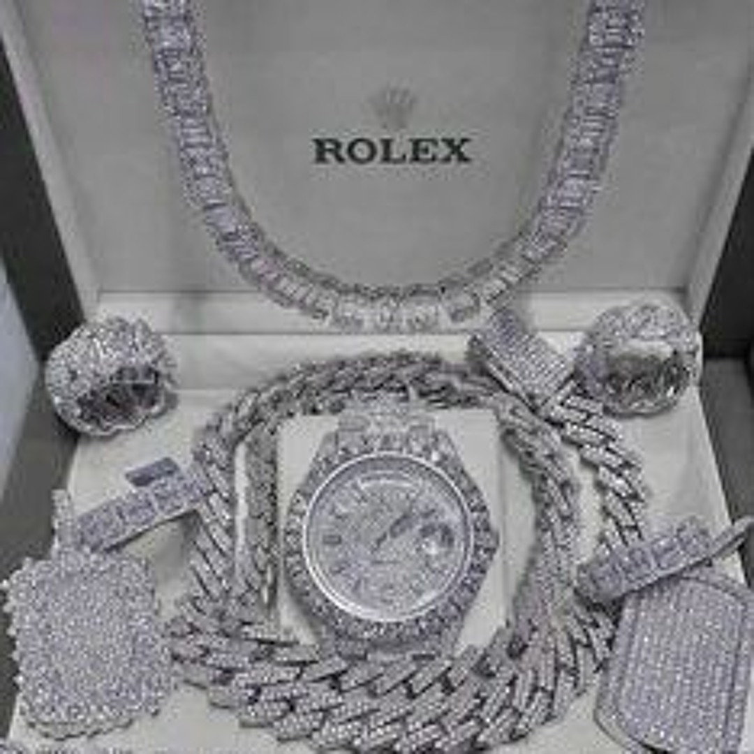 Stream Savv G - SPAZZIN bass boosted by sound | Listen online for free ...