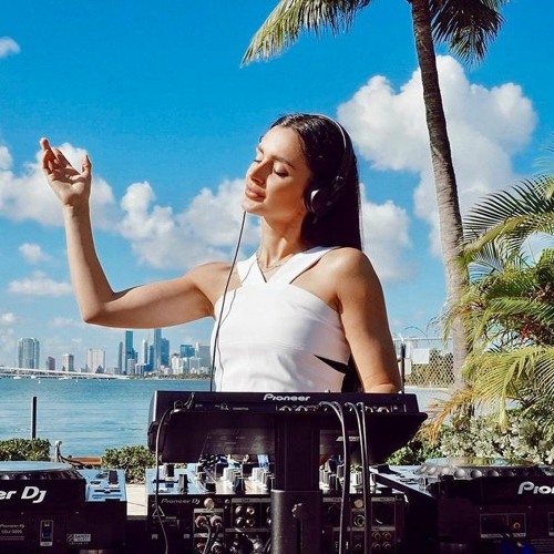 Stream Korolova - Live @ Miami / 4K Melodic Techno & Progressive House ...