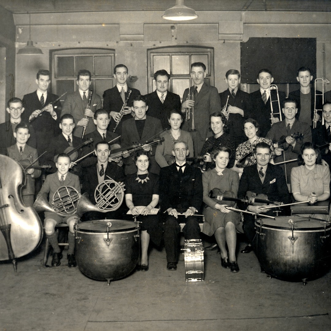 Stream John Faulds and the Barry's Band - Flower of Scotland (Barry ...