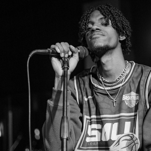 Emanuel Lara - ME VOY A GANAR LA CALLE - Listen to music