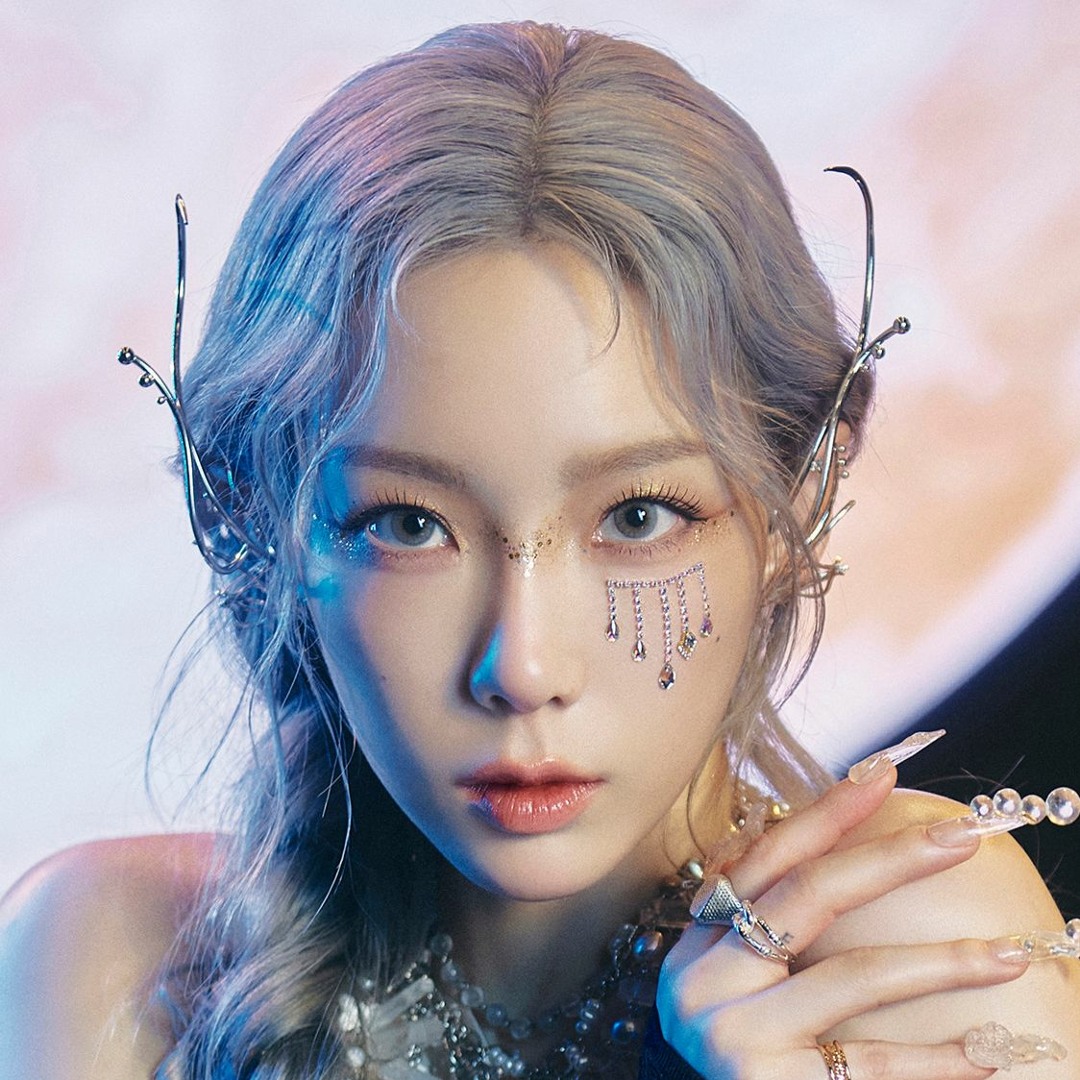 Stream [Full Album] TAEYEON (태연) - INVU by 1996 | Listen online for ...