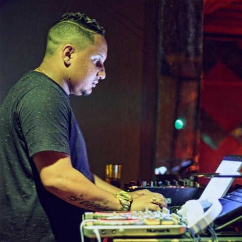 Stream ED DO ESCADÃO - ENTAO SARRA NA GLOCK [ DJ CH PROD ] by ↯ DJ CH ...