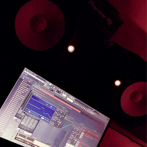 Stream DJ SLEY - Ele É BOM by DJ SLEY | Listen online for free on ...