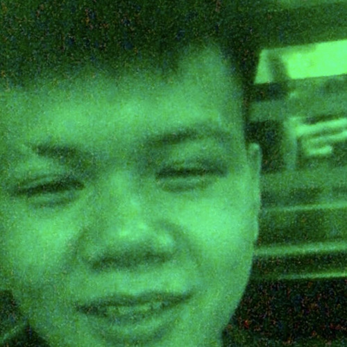 Stream 14 - Hoi Han Trong Anh - Ben Heineken Remix.mp3 by Hoangkon ...