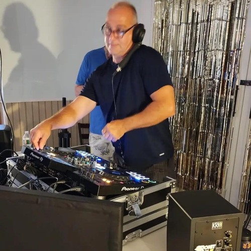 Stream DJ VINCE T - "LET'S GET BACK TO THE BASICS" (70'S & 80'S CLASSIC ...