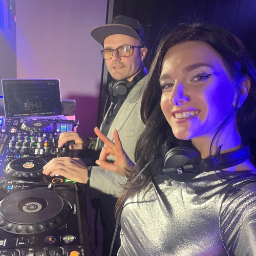 Stream Vybe 2 Play warmup NYE party @club Matter - Cluj 31.12.2023 by ...