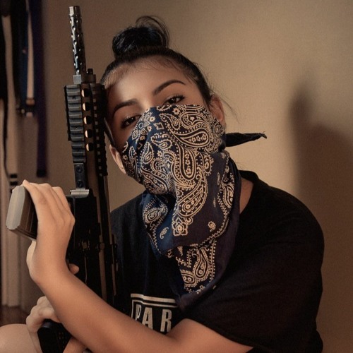Chola With Gun Chicano Girl/gun Tattoo 🇲🇽🔫 #chicano