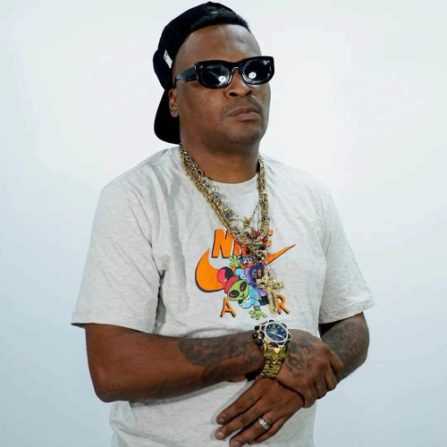 Stream MC RD FOGO NO PARQUINHO (( NEM DO SANTUARIO )) by DJ NEM DO SANTUARIO | Listen online for ...