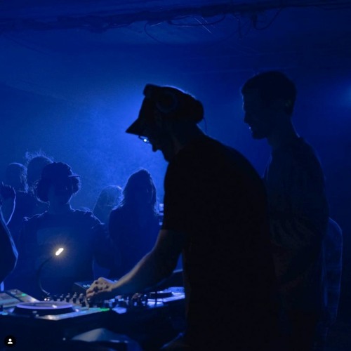 Stream SHUNT DJ SET RAVIE 2021 by Shunt | Listen online for free on ...