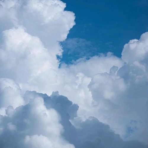 Stream kAI | Listen to running away | dreamcore playlist playlist ...