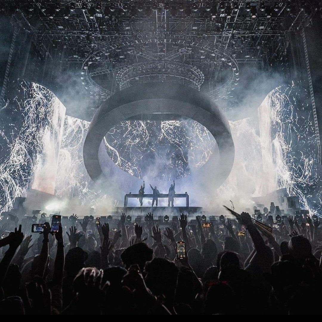 Stream DJ Screamer Winx Club - Living the Magic by DJ Screamer | Listen ...