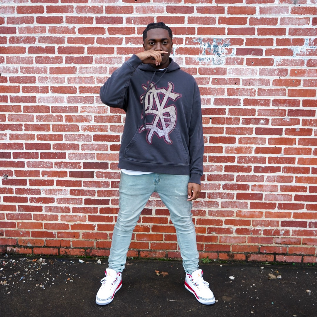 Stream move smart by AyeeKevo | Listen online for free on SoundCloud