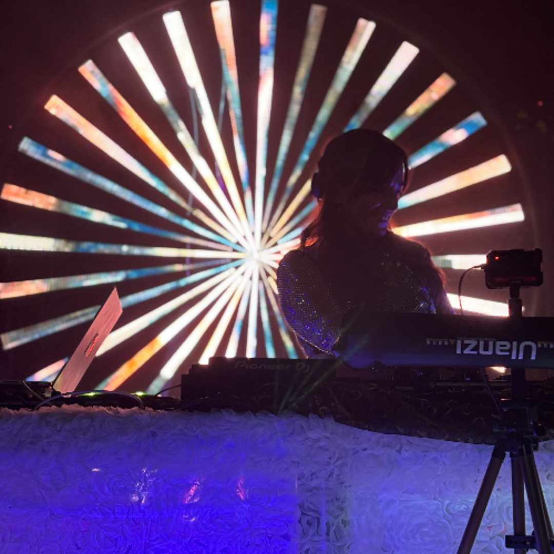 Stream daybreakers june 2025 deep house yoga set by zoë | Listen online ...