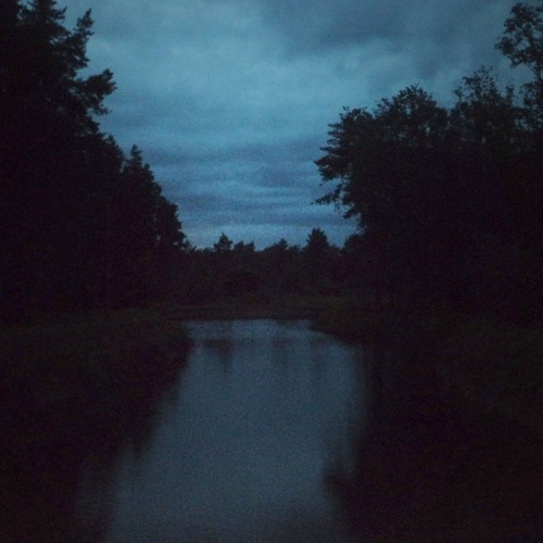Stream the stone around my neck wouldn’t let me float by les | Listen ...