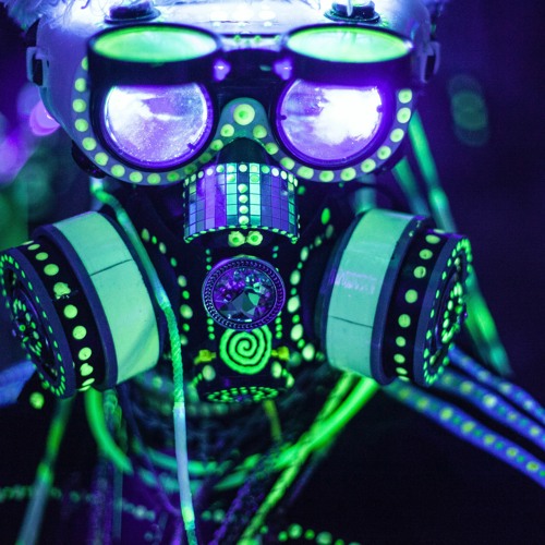 Stream Ruthless Technomancer by modellbahnfreunde | Listen online for ...