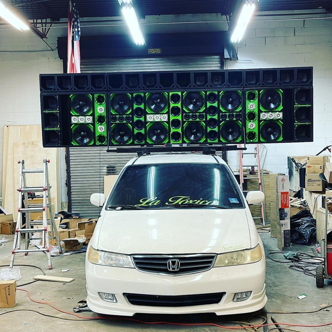 Stream dnxflin | Listen to Chipeo 12v playlist online for free on ...