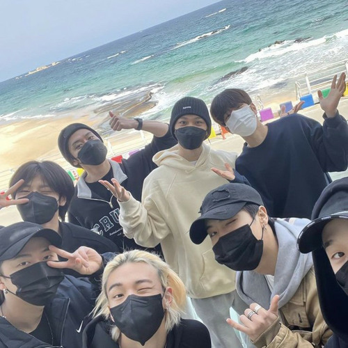 Stream Avel | Listen to stray kids angry playlist playlist online for ...