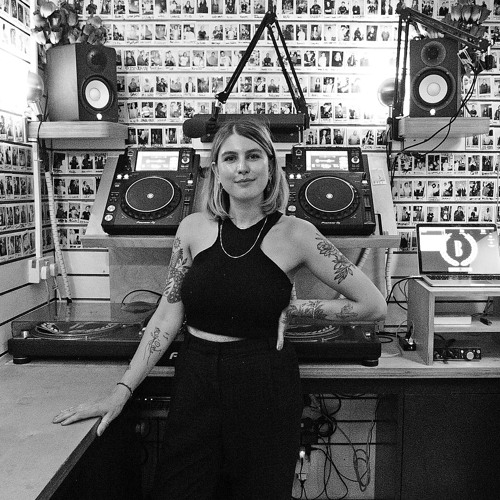 Stream Chantz & Lish - September 2022 by Balamii | Listen online for ...