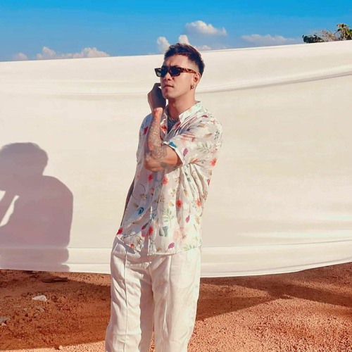 Stream Shwe Htoo_-_အသည်းကွဲတယ်_[Official] by Slinner | Listen online ...