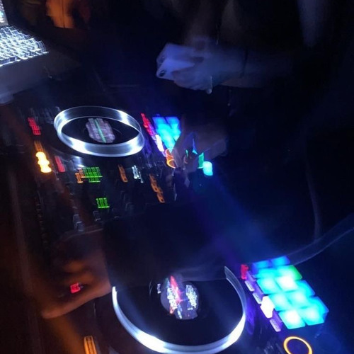 Stream Alcemist, CoCo - Stan Smith REMIX (LOUD ABOUT US Bootleg v1) by ...