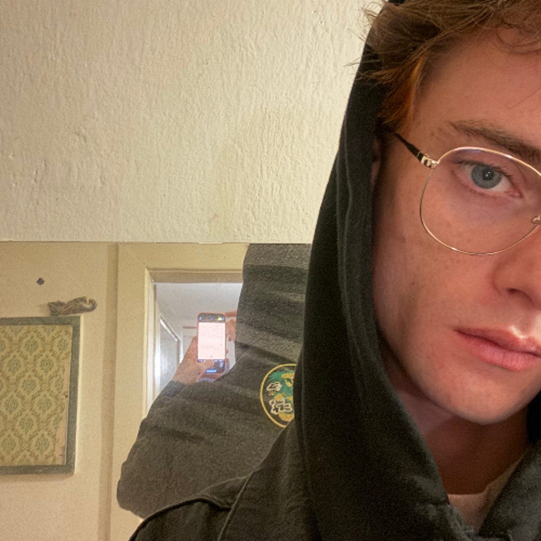 Stream Canino FM | FFFHHH | 24 November 2024 by Canino FM | Listen ...