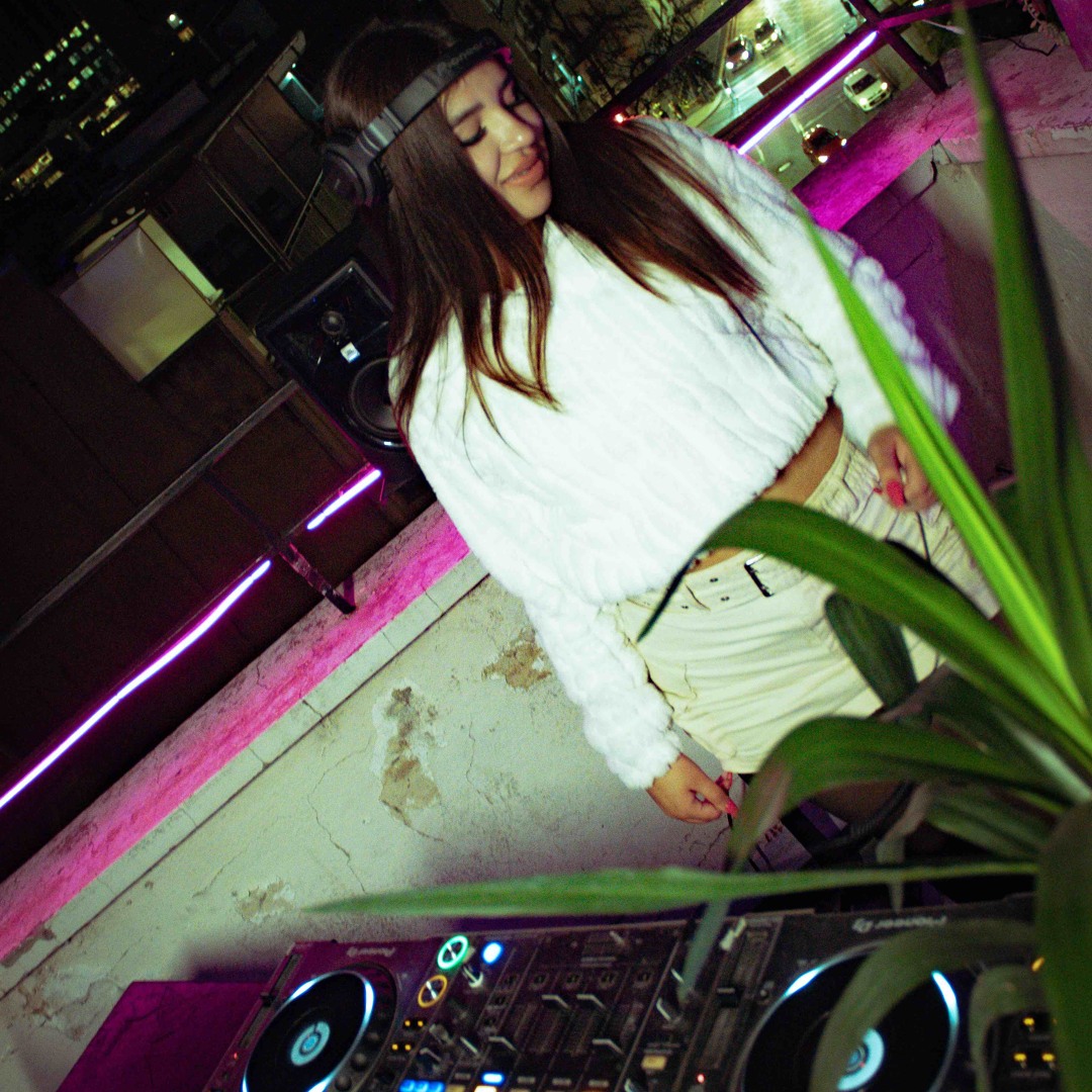 Stream PROYECTO SB🩷(bday bash Anais SB) by djanais SB | Listen online ...