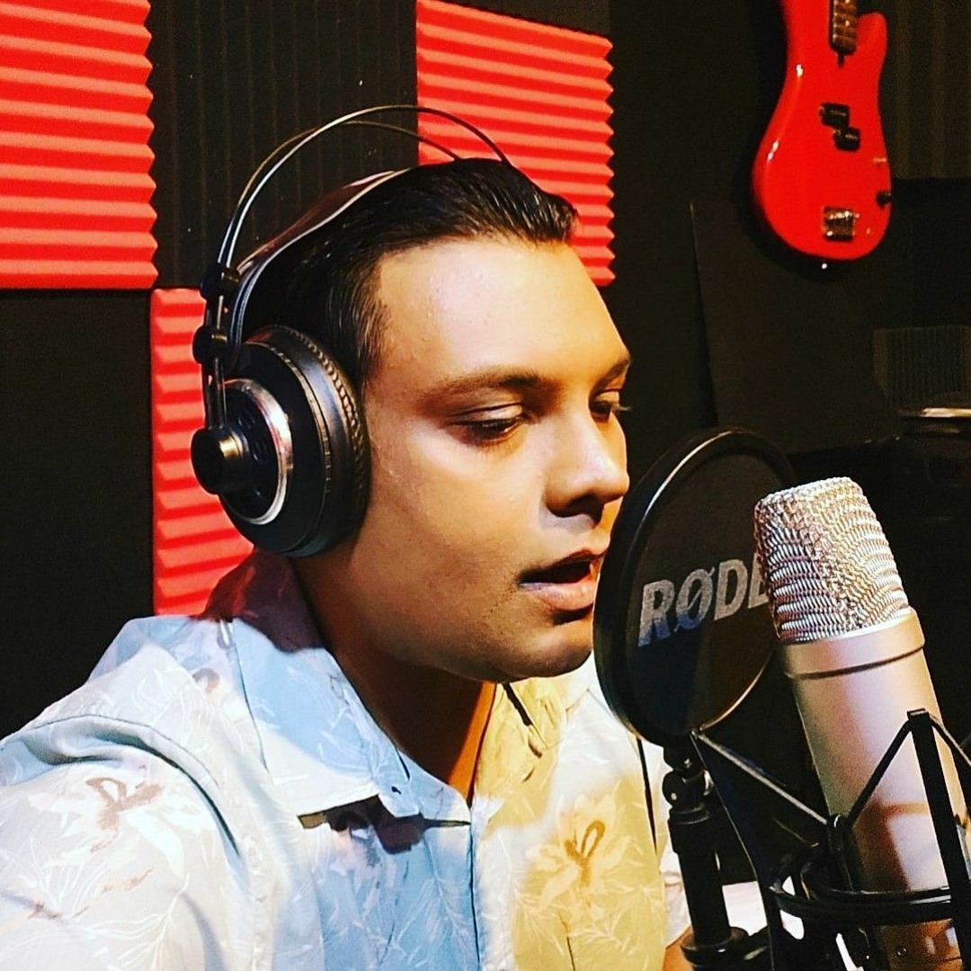 Stream Karunun Mi Dhelo by Faleen.mp3 by Faleen Mohamed🎸🎤🎶🎙 | Listen ...