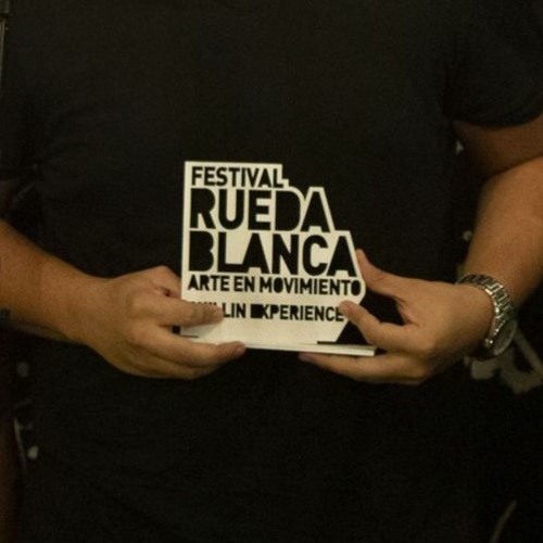 Stream Rueda Blanca The Coxx - Chilling by Peter Tapia | Listen online ...