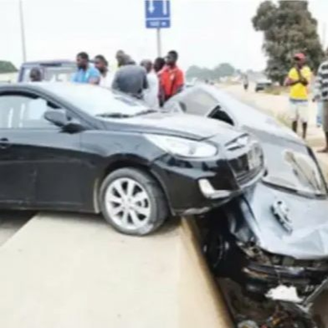 Stream Acidentes de viação provocam 8 mortes e 16 feridos em Luanda. by ...