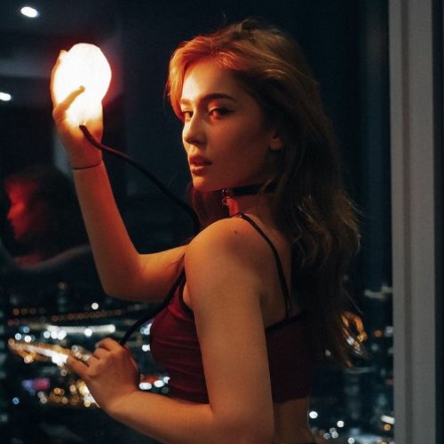 Stream Cioz ft. Eleonora - Dancing In The Night (Lucky Shot Extended ...