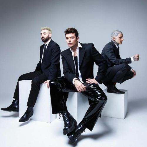Stream The Kolors - Italo Disco (Dj Tomi Remix ) by DJ Tomi | Listen ...
