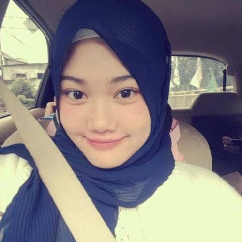 Stream Soal Waktu, Aku, dan Ibu - Gizya Amalia Syamsuddin by Loka Karsa | Listen online for free ...