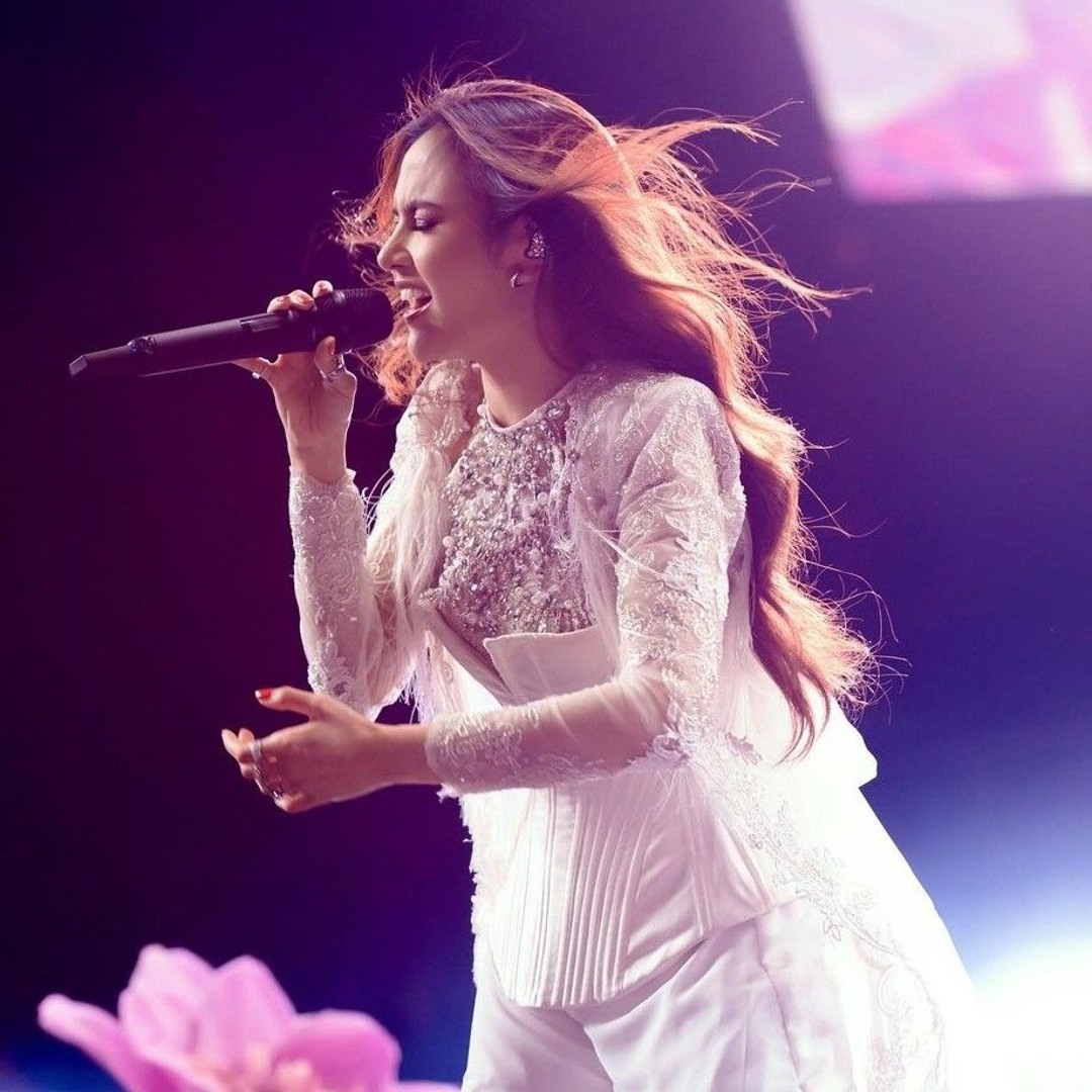 Stream kayla | Listen to MaHALINI Full Album playlist online for free ...