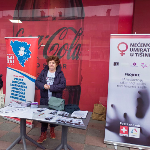 Stream Enisa Rakovic o ulicnoj akciji by Radio Velika Kladuša | Listen ...