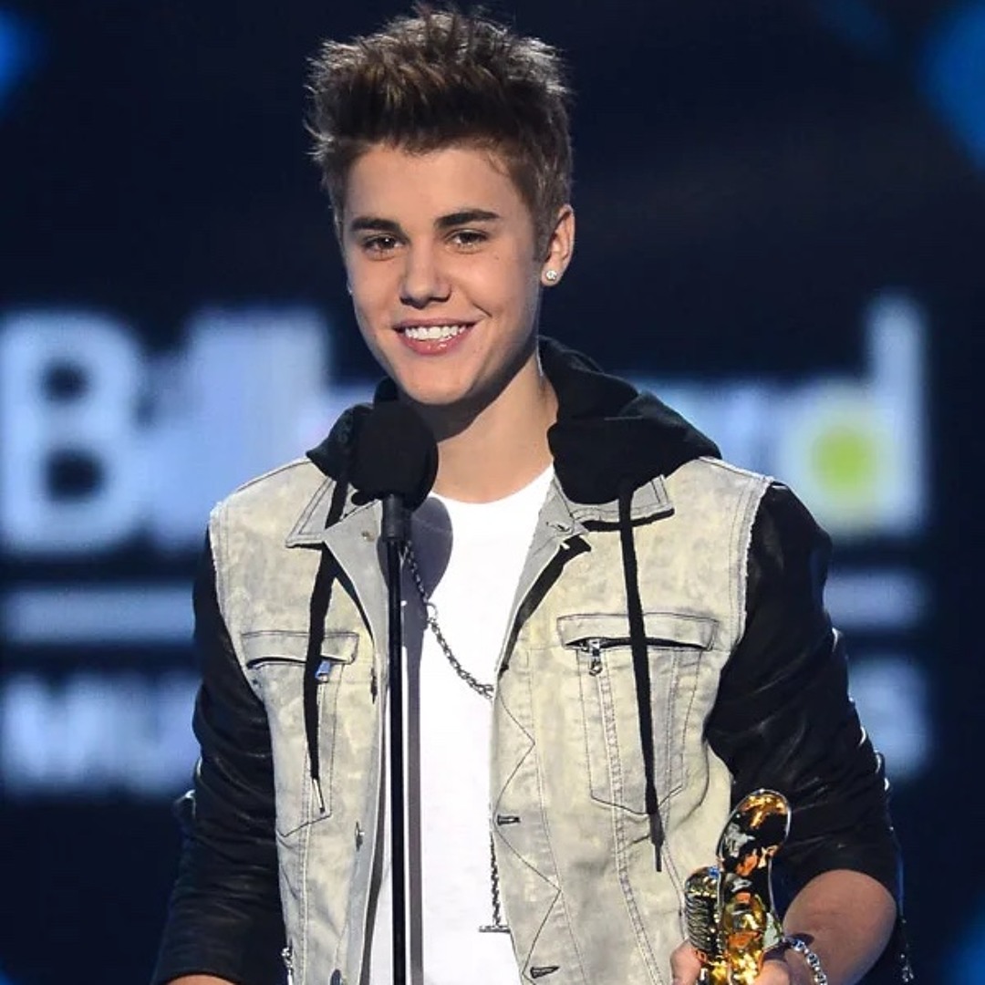 Stream Justin Bieber ft. Will i am (I Want U) Unreleased by 17 | Listen ...