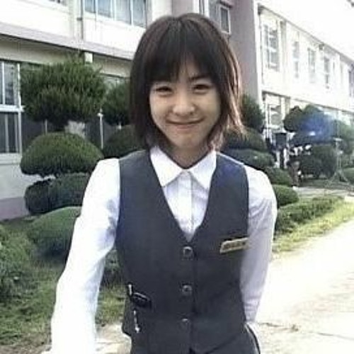 Stream 2 tha moon prod jusok by ayanna | Listen online for free on ...