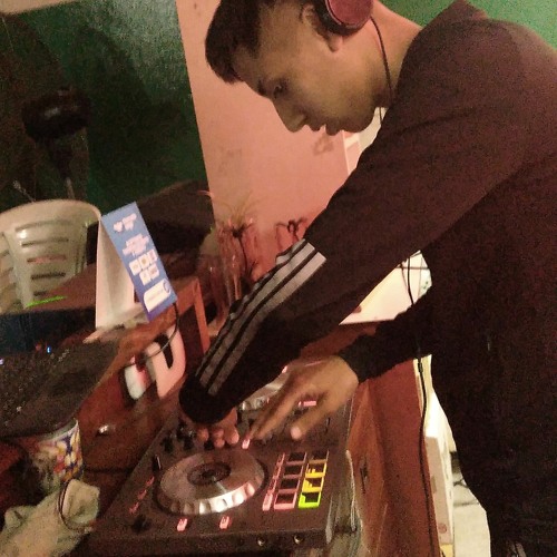 Stream Benjamin Alejo Mercado | Listen to Pistas similares: ALBA ...