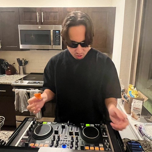 Stream Dj Who Wants a Burga @ Chris Smith's House by Lxzy | Listen ...