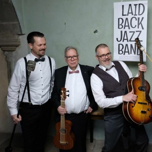 Stream Bésame Mucho 1940 [ Laid Back Jazz Band ] by Laid Back Jazz Band ...