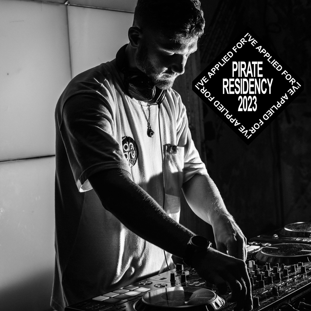 Stream Adam Romo - Pirate Residency Promo Mix 2023 by Adam Romo ...