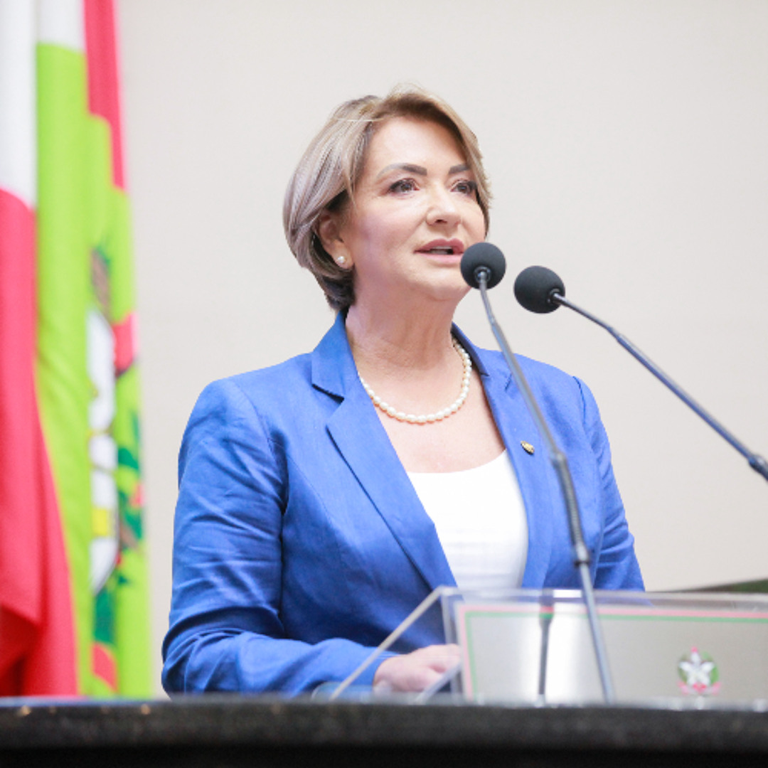 Stream Dados inéditos sobre autistas no Brasil são destaque na Alesc by Rádio Cruz de Malta ...