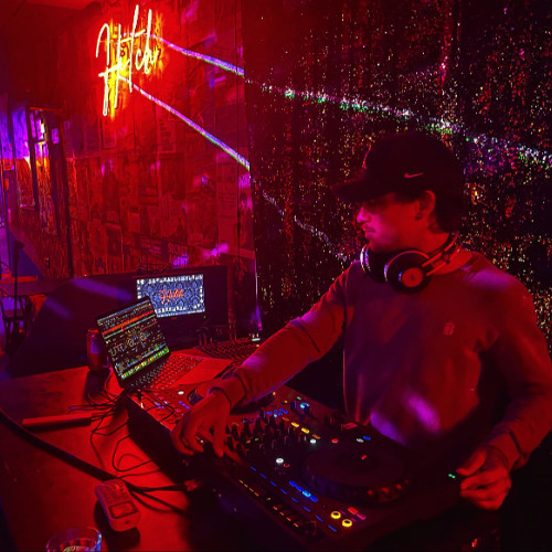 Stream Gebek @ HitchBar - 25/04/2025 - SET#1 by Gebek | Listen online ...