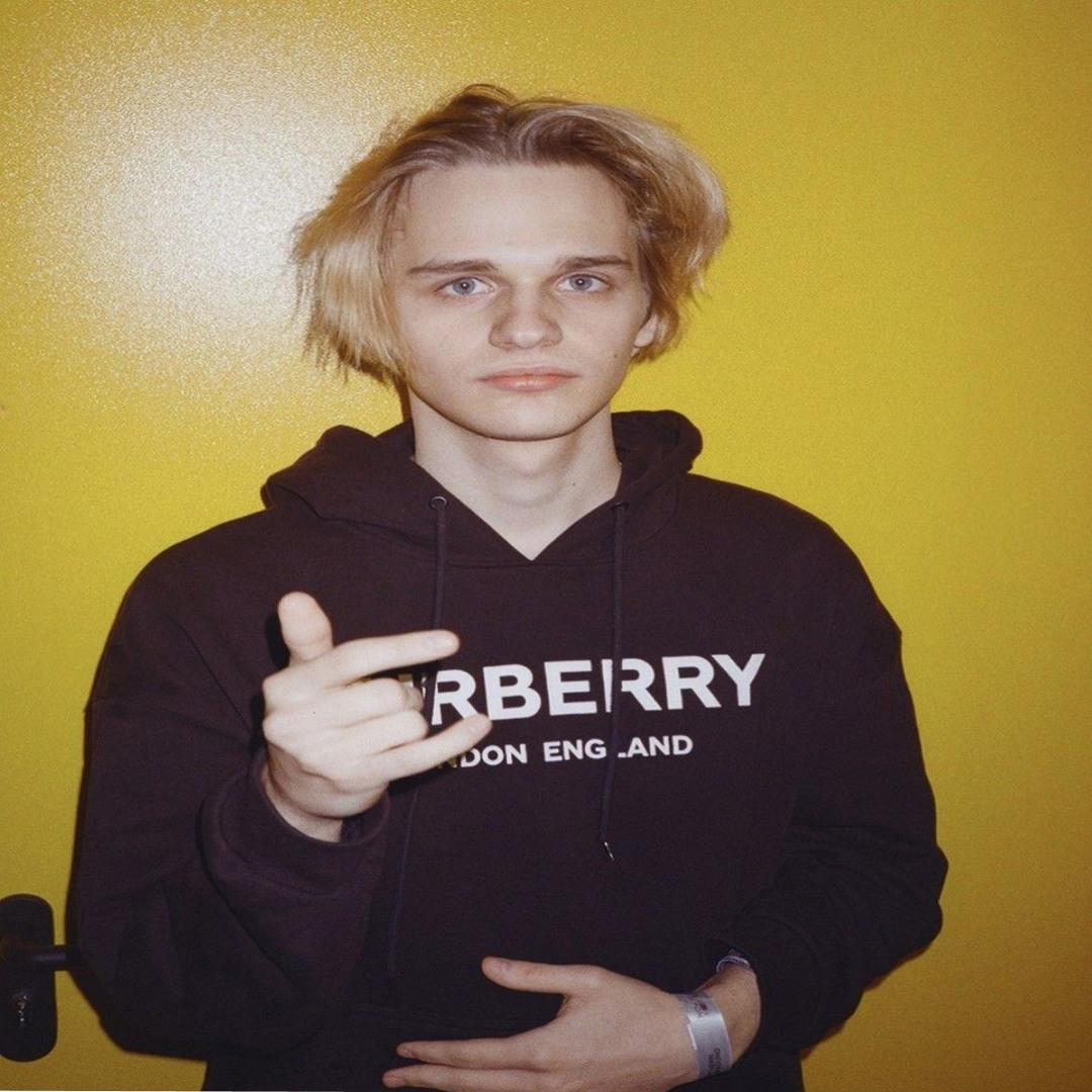 Stream RICH WOLODY@ | Listen to Scaly milano Uglystephan playlist ...