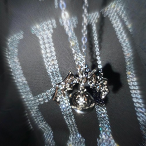 Stream LIL PINK X FRISE - VAMP by frise☆ | Listen online for free on ...