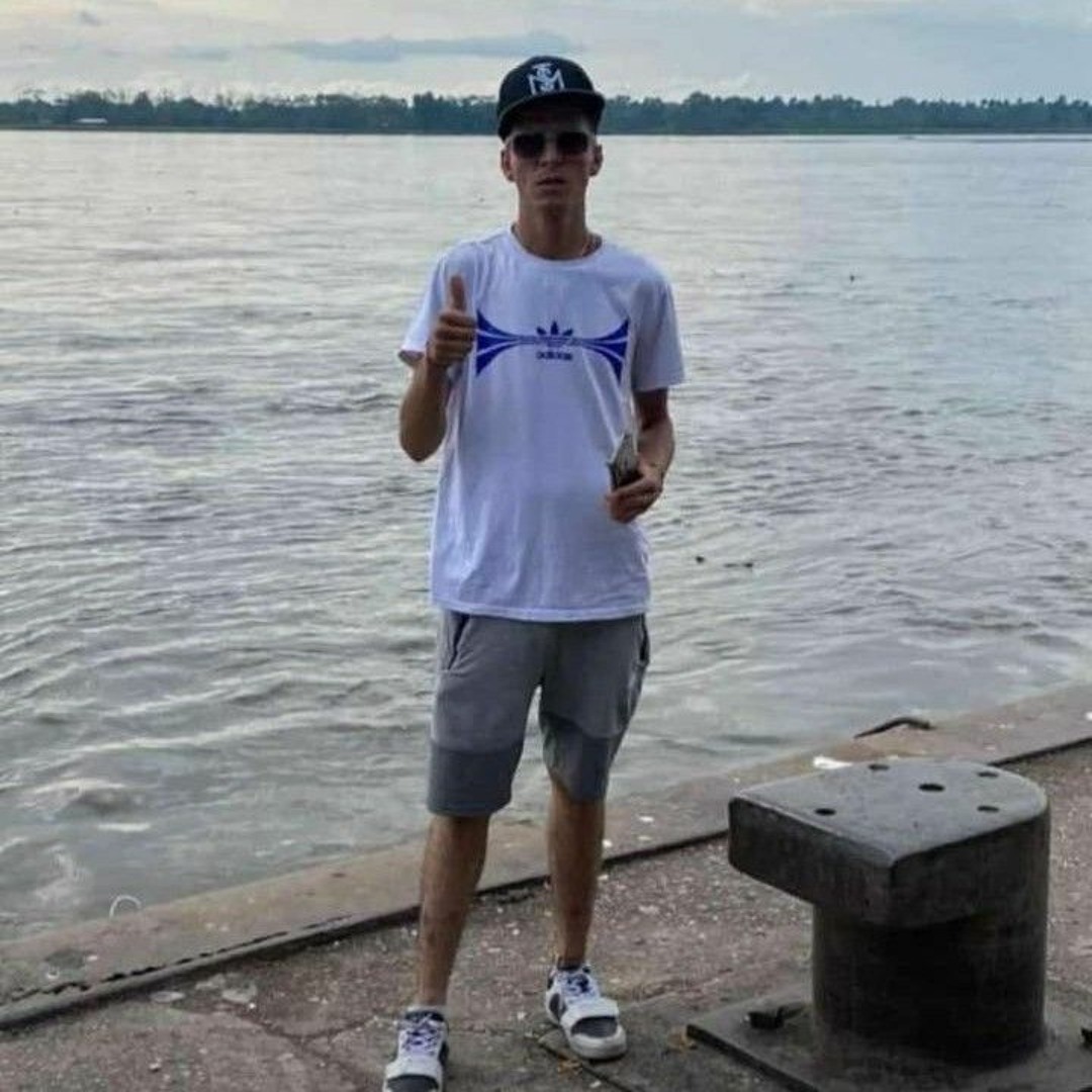 Stream IN MEMORY CHUPLIN by Andres Garcia Dj | Listen online for free on SoundCloud