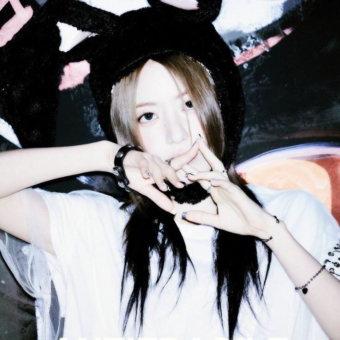 Stream le sserafim • good parts (when the quality is bad but I am ...