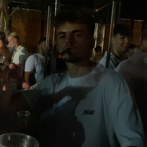 Stream Essential house mix V1 by Charlie White | Listen online for free ...