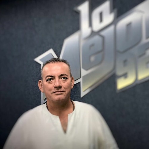 Stream Comentario de Max Cortés: La honestidad de no decir nada sobre ...