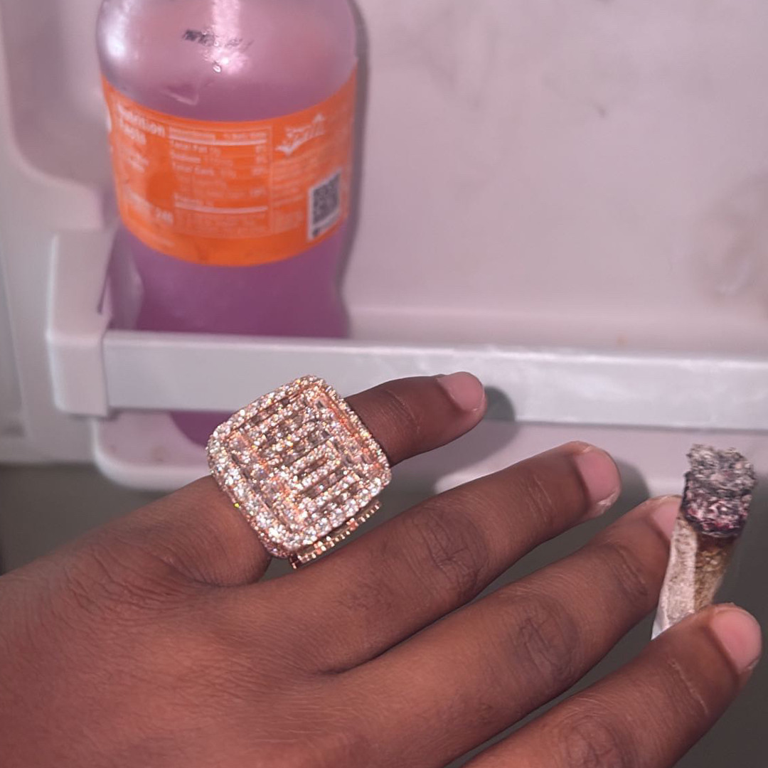 Listen to 1 Feezy (MIKE LARY) by 100 Methods in Spoof Yo Mom playlist ...